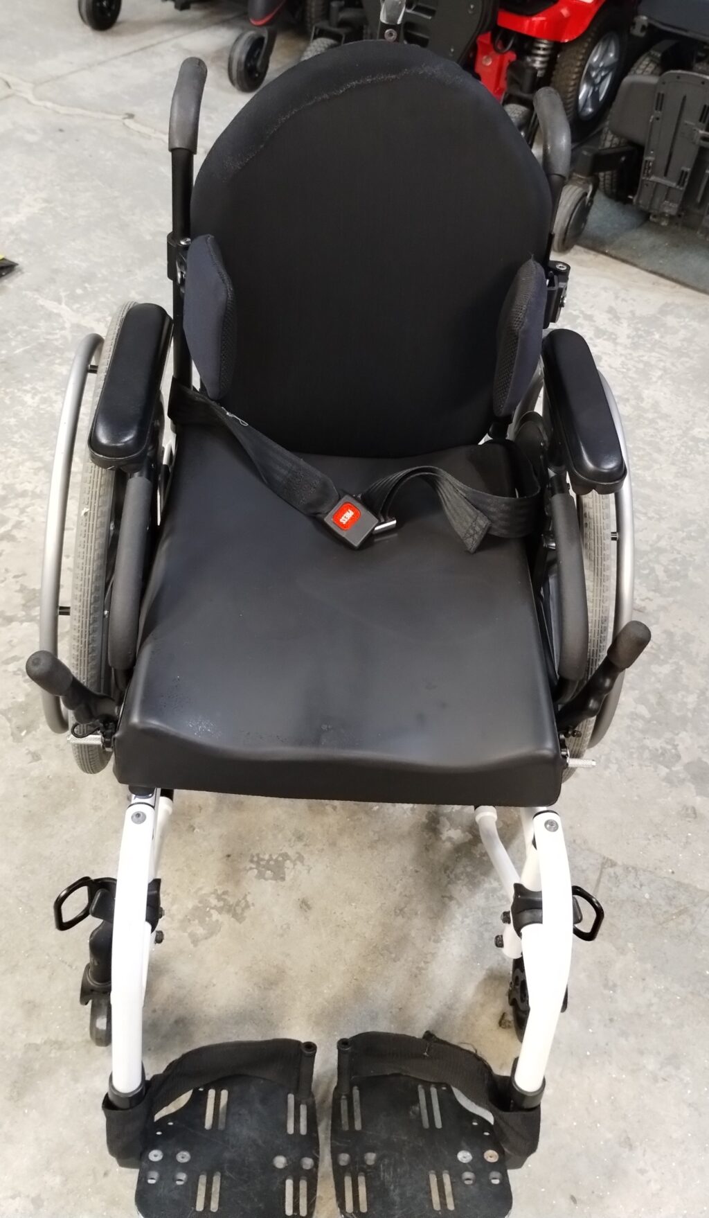 Wheelchair Manual Quickie 2 – REM