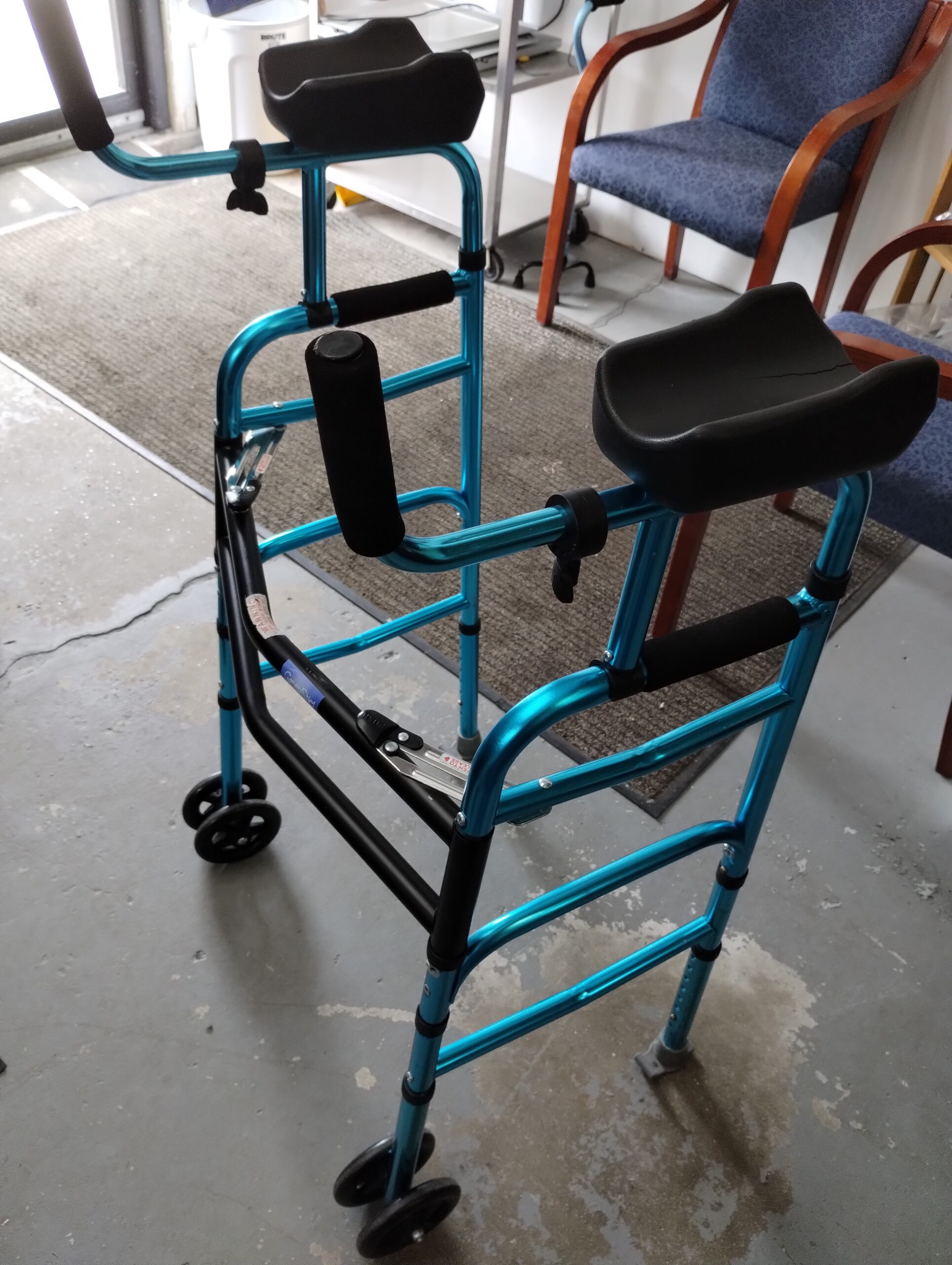 Stand up walker – REM