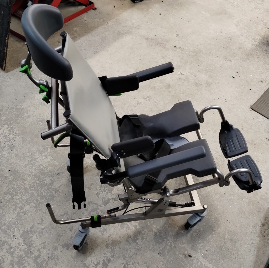 Shower Chair/Commode Raz Tilt – REM