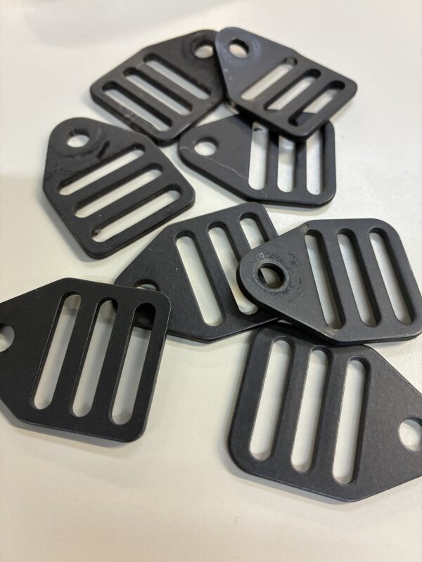 Seat belt mounting bracket – REM